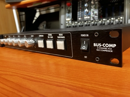 Gear Hunter | Warm Audio - BUS-COMP
